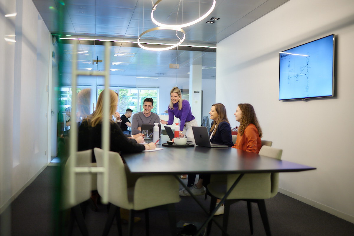 Discover why Indie Group chooses Combell | Combell