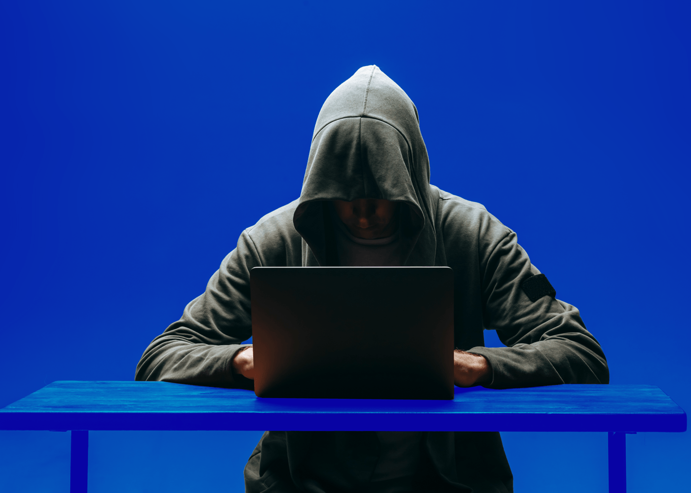 My email has been hacked, what should I do? | Combell